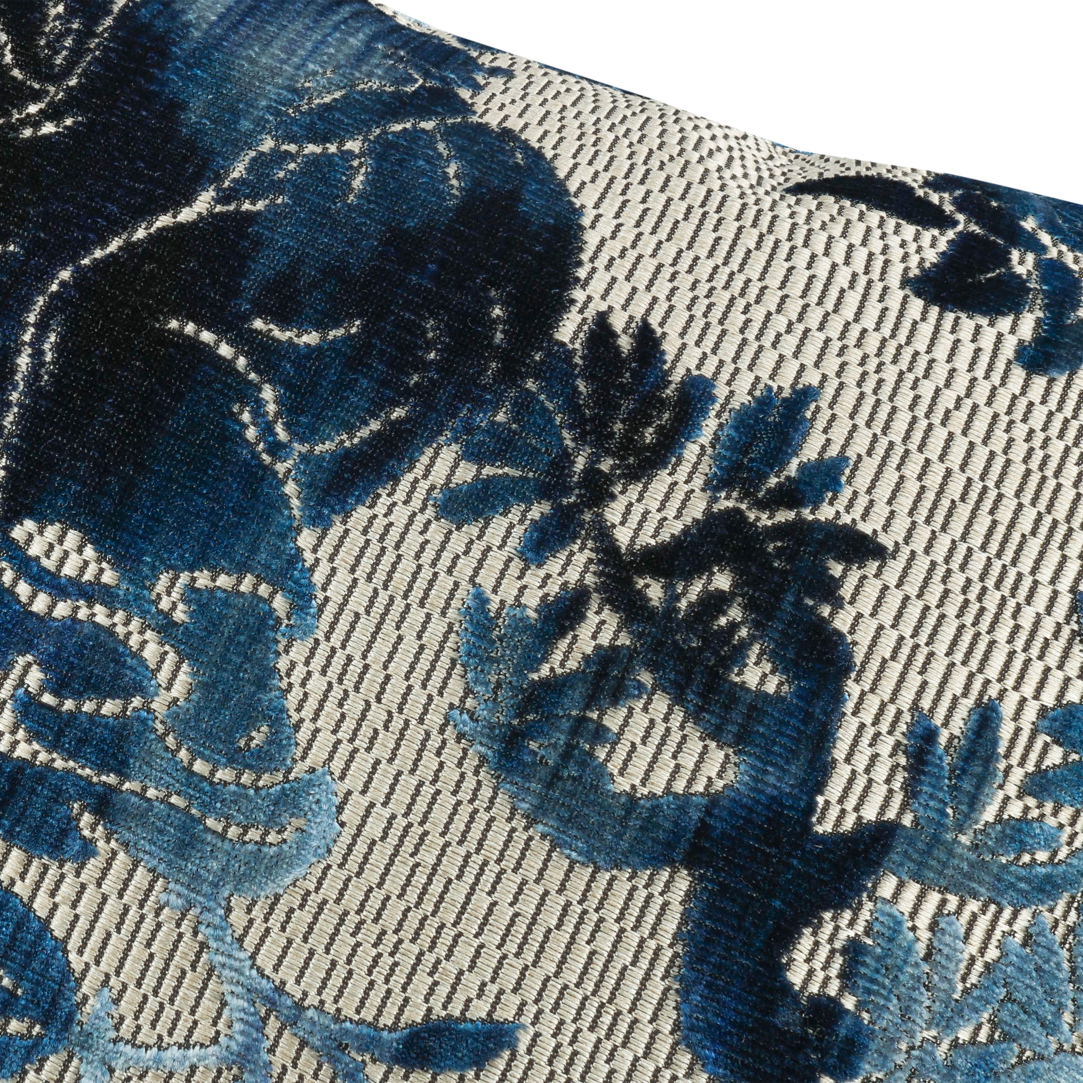 Black Edition - Isenzo Cushion - Topaz | Patterned & Embroidered Cushions