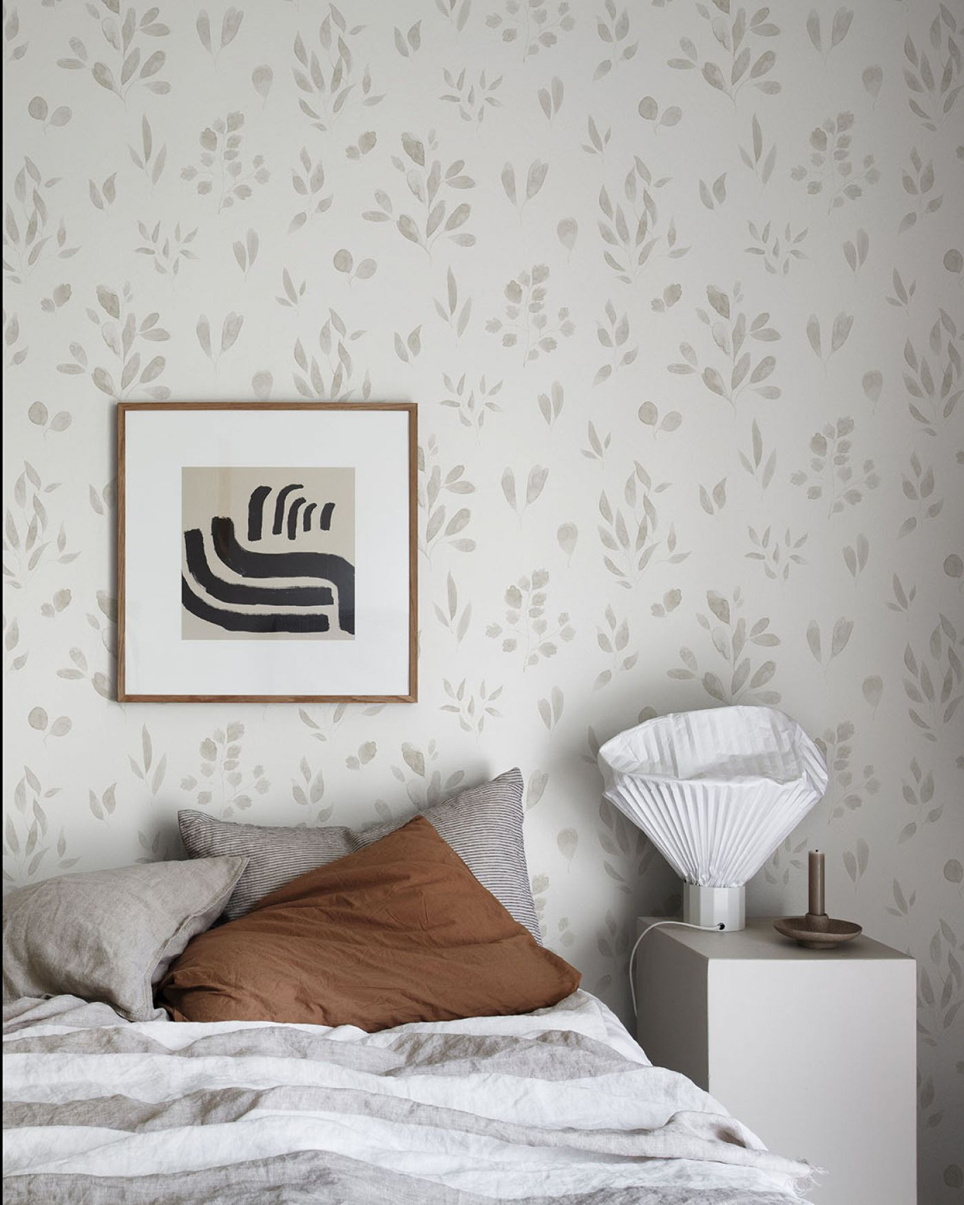 Belle - Sheer Grey wallpaper | Familj II | Sandberg