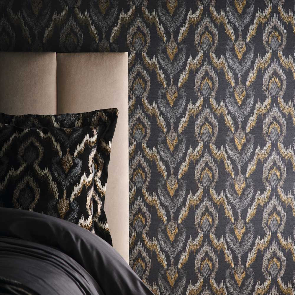 Velluto - Noir wallpaper | Lusso Wallpapers | Clarke & Clarke