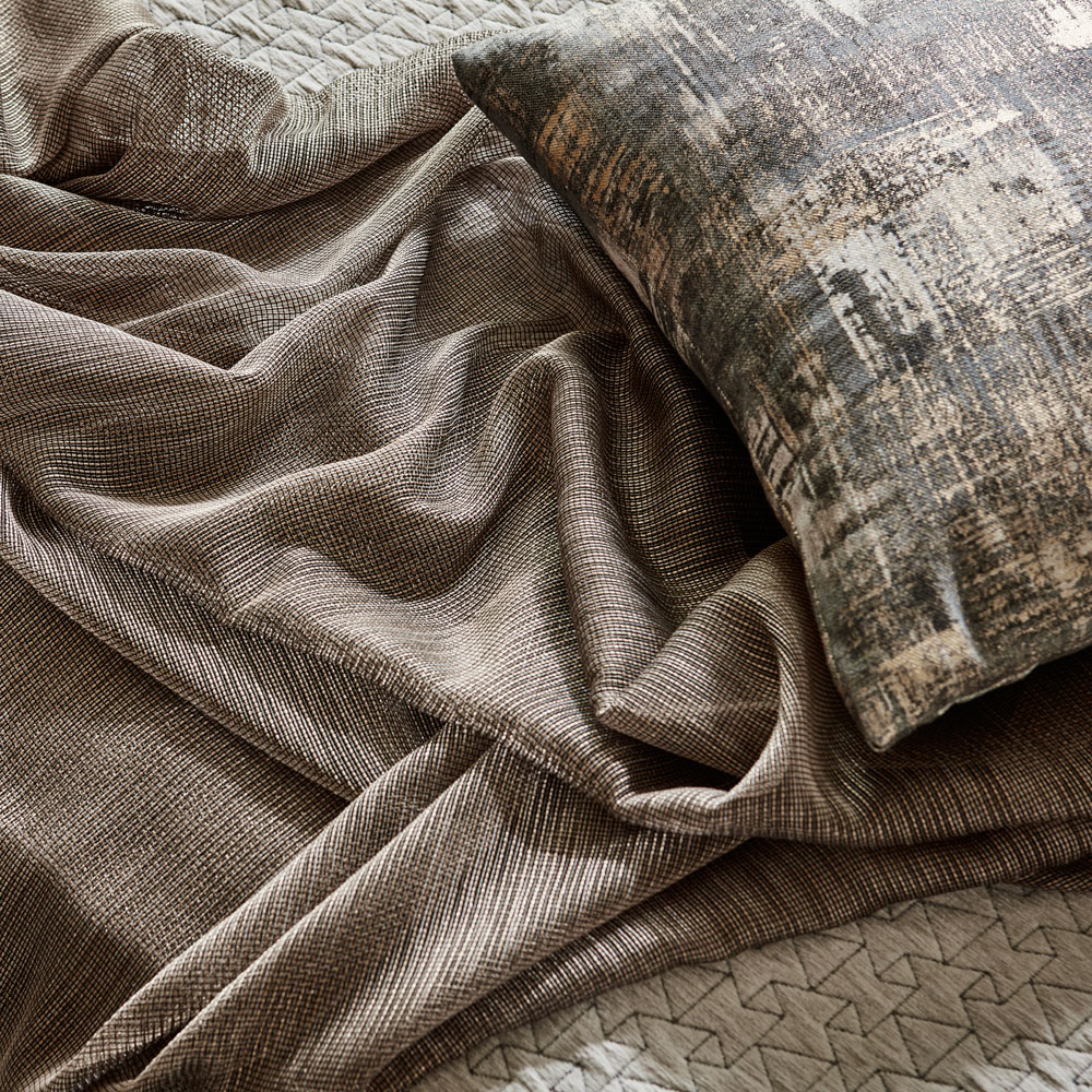 Matteo - Midnight/Gold fabric | Metalli | Clarke & Clarke