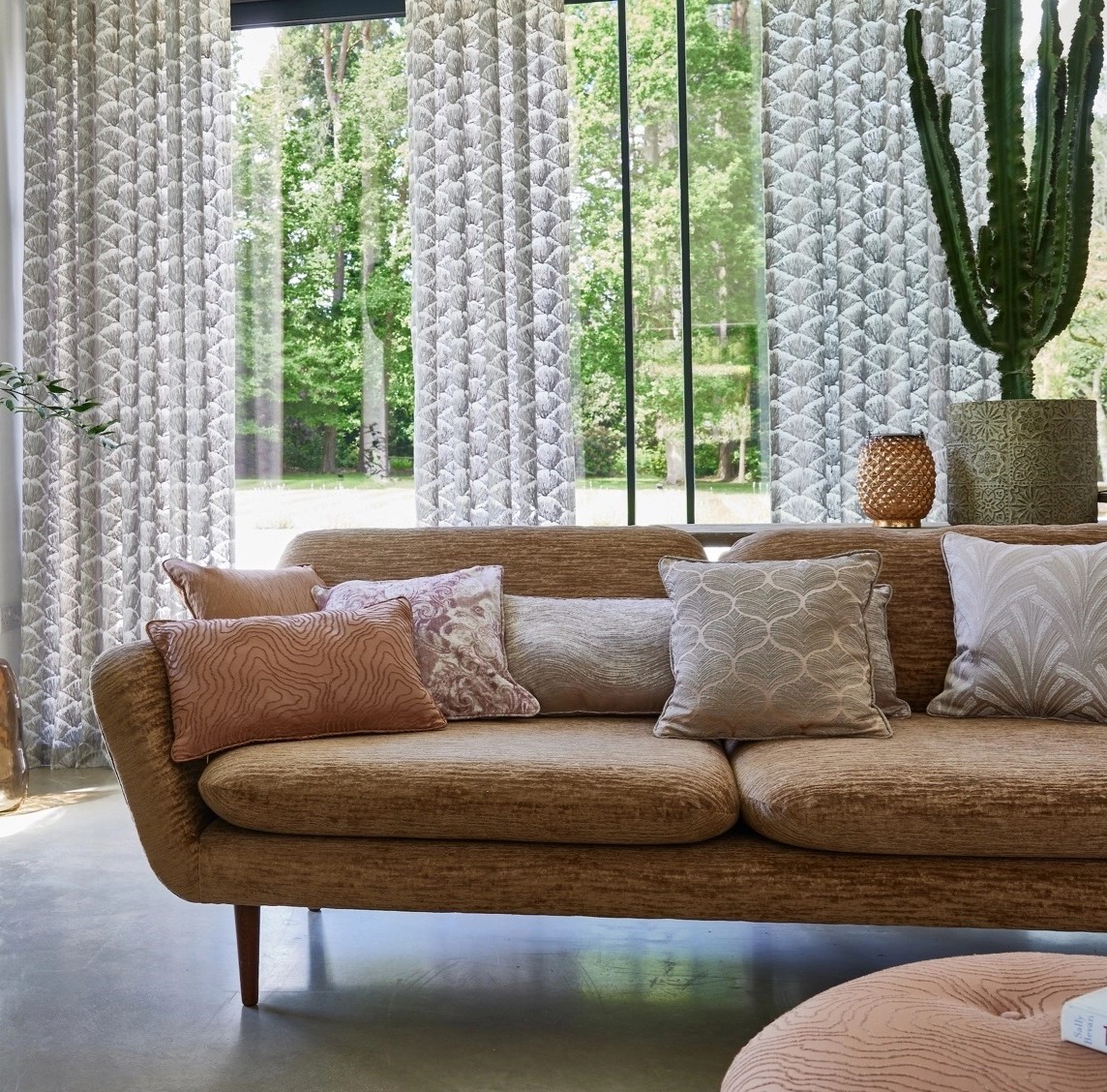 Glamour - Parchment fabric | Charm | Prestigious Textiles