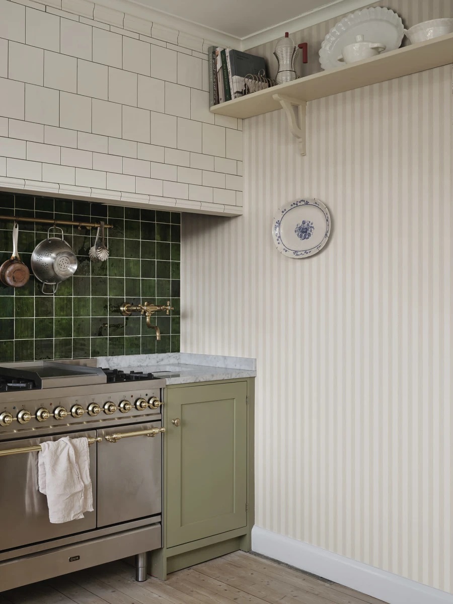 Gustav - Light Grey wallpaper | Tidlosa | Sandberg