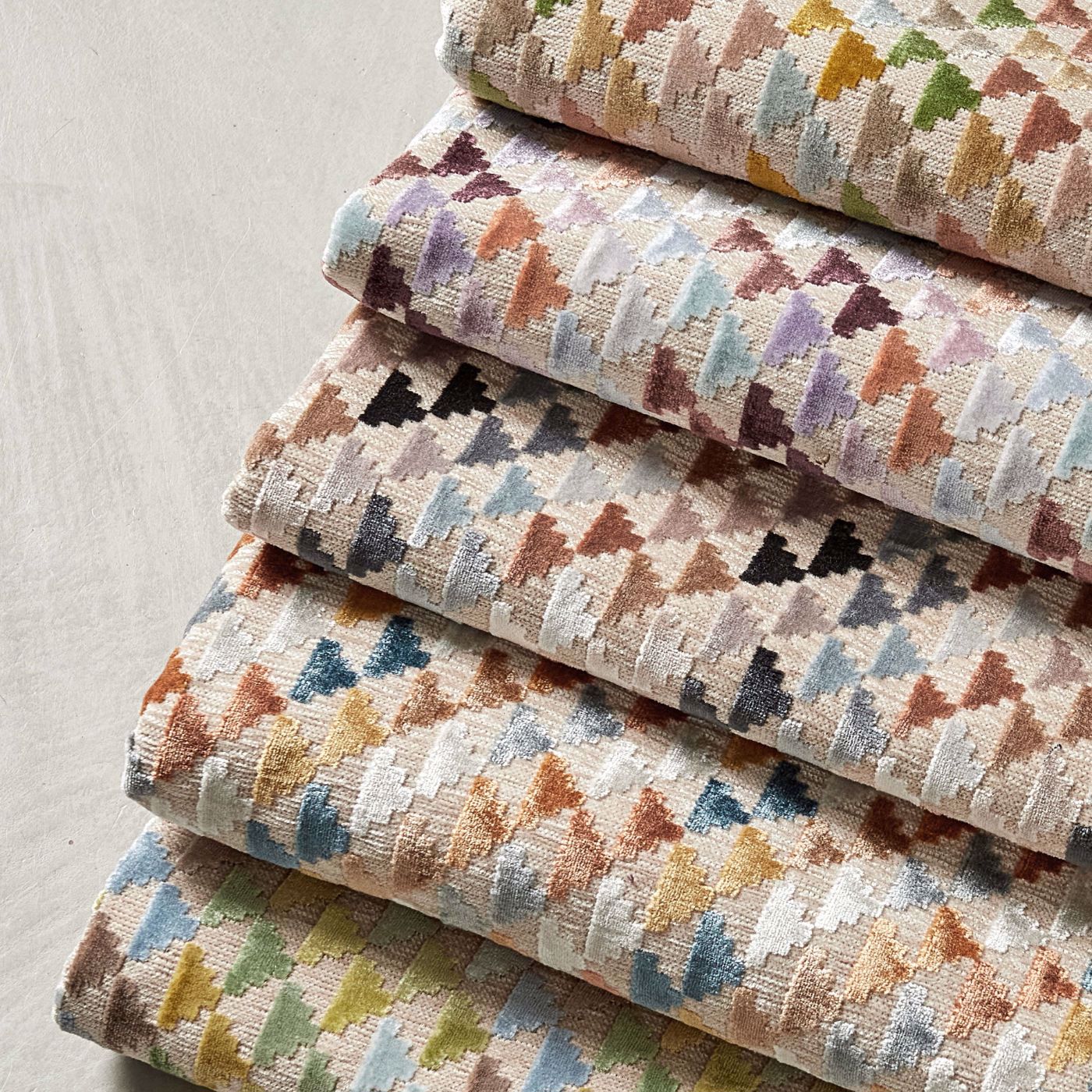 Vidi - Kelly/Sky/Linen fabric | Reflect Velvets | Harlequin