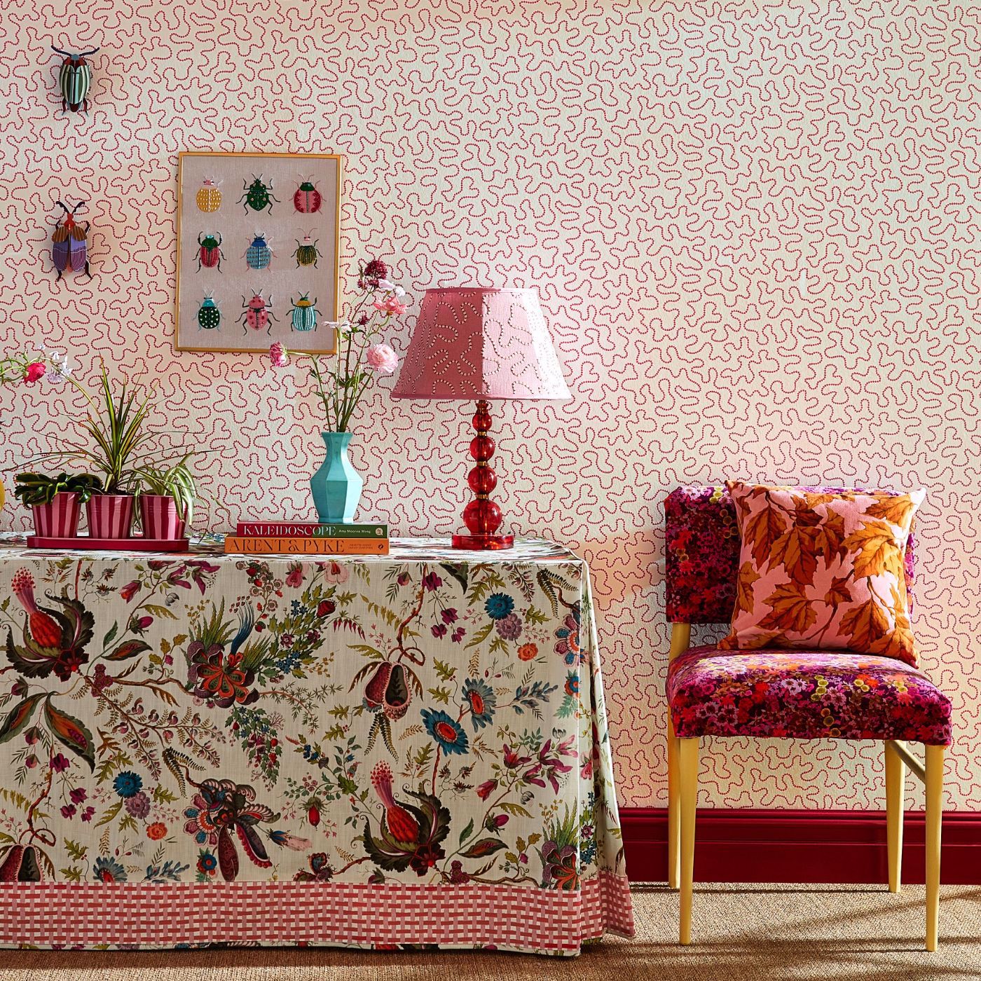 Wiggle - Carnelian/Rose Quartz wallpaper | Harlequin X Sophie Robinson ...
