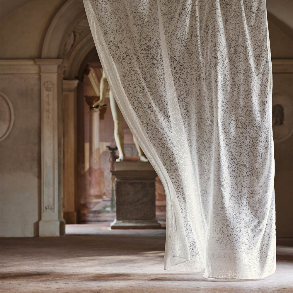 Isoku - Opaline fabric | Isoku | Black Edition