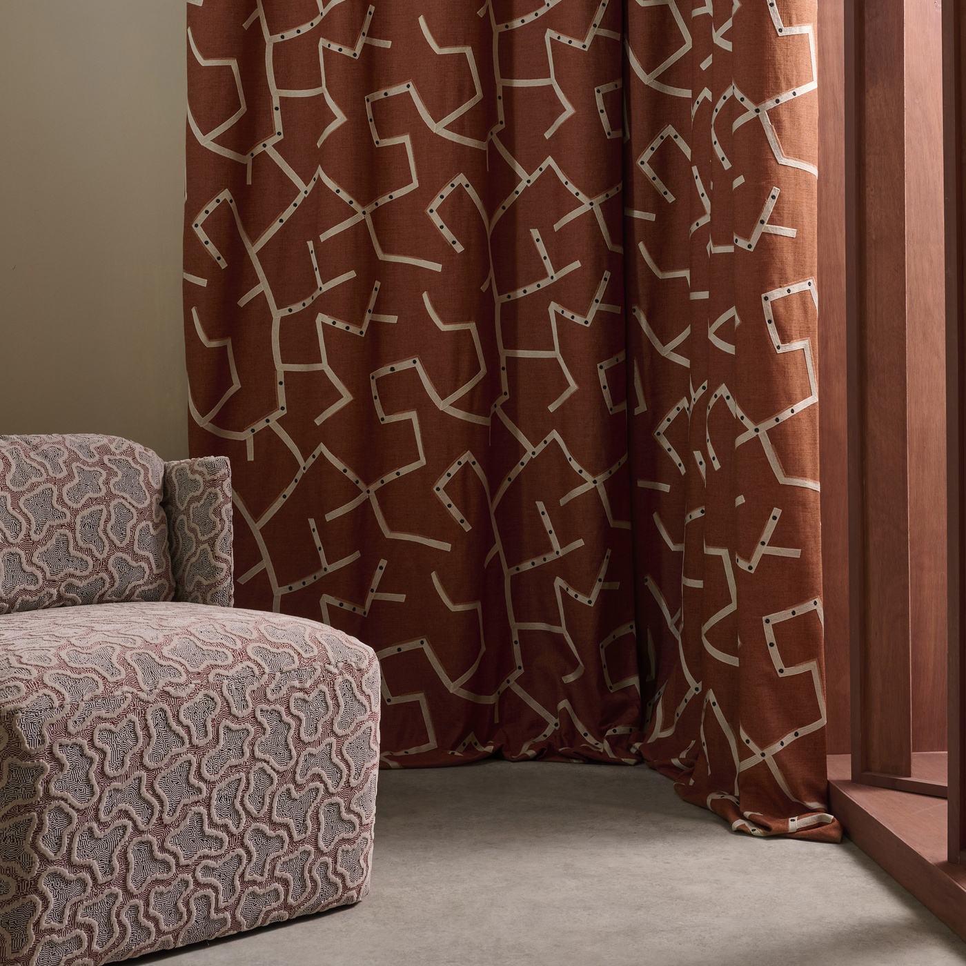 Saraceno - Rust fabric | Defined Momentum Fabrics | Harlequin