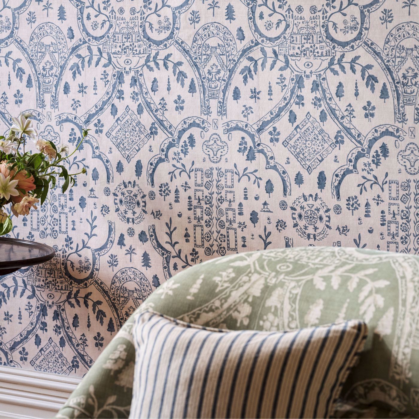 Topiary View - Wedgwood wallpaper | Highgrove Wallpaper | Sanderson