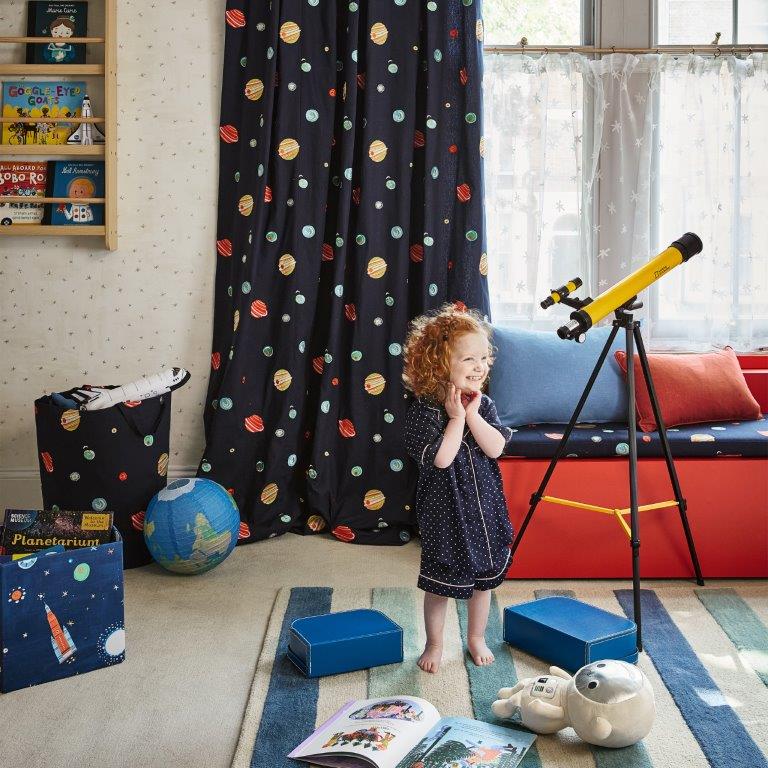 Solar System - 01 fabric | Picturebook 2 Fabrics | Villa Nova