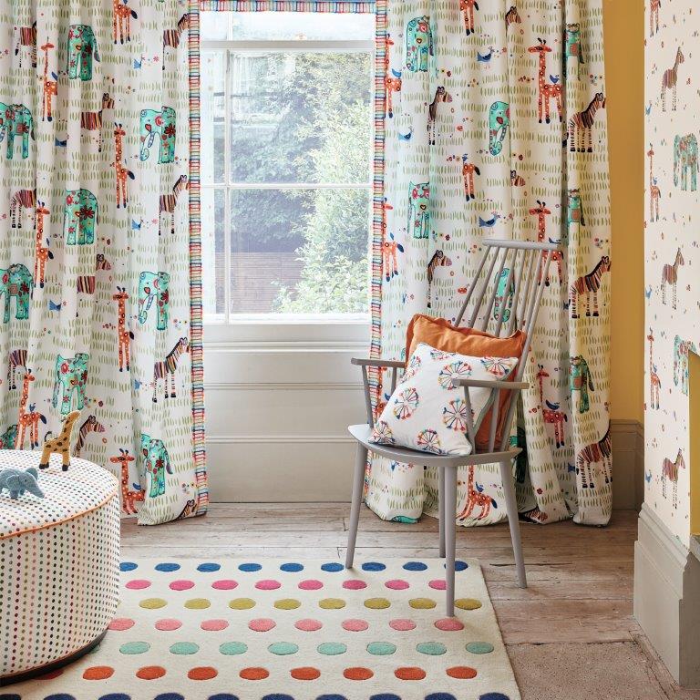 Animal Parade - 01 fabric | Picturebook 2 Fabrics | Villa Nova