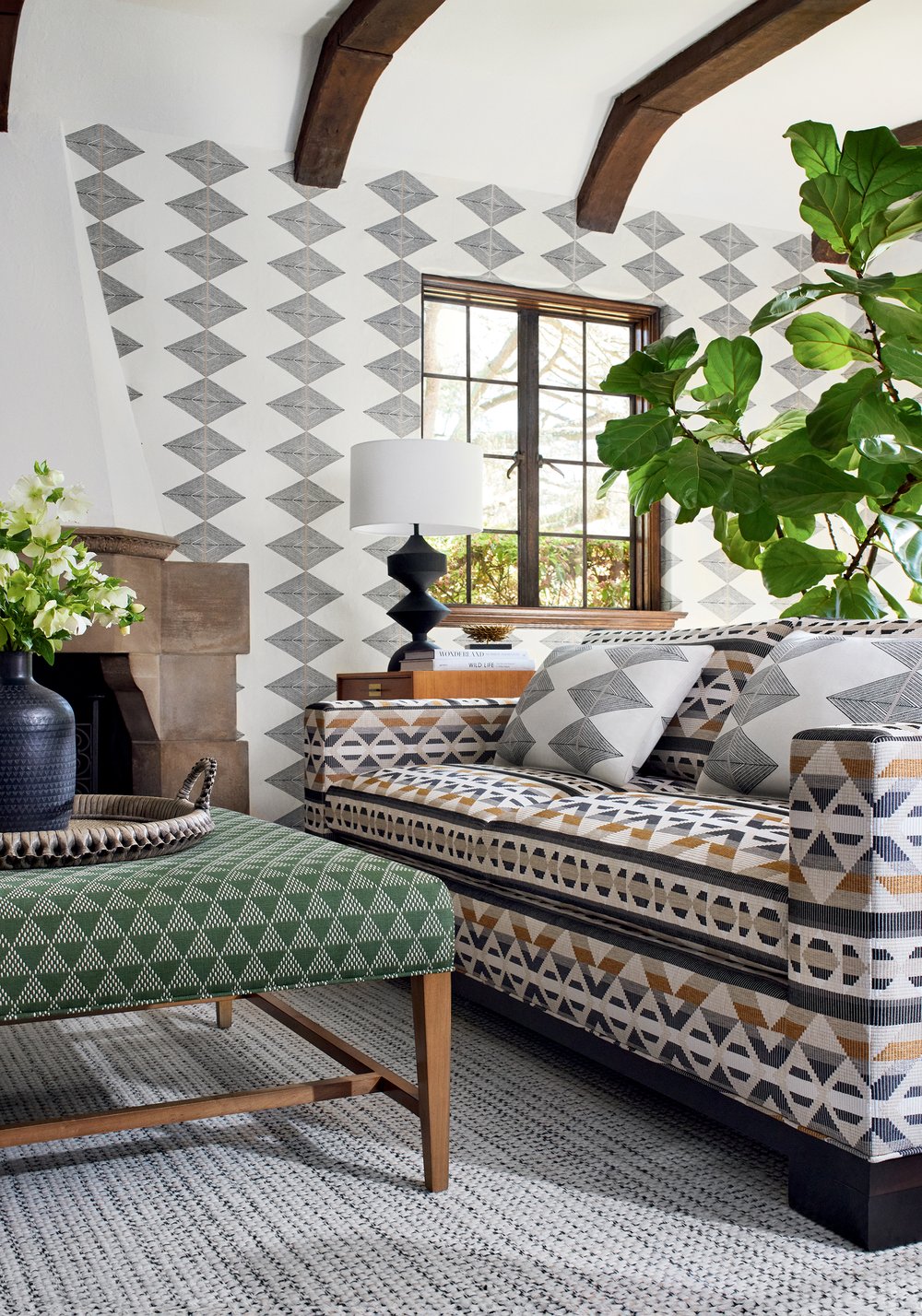 Reflection - Basalt Black wallpaper | Vista Wallpaper | Thibaut