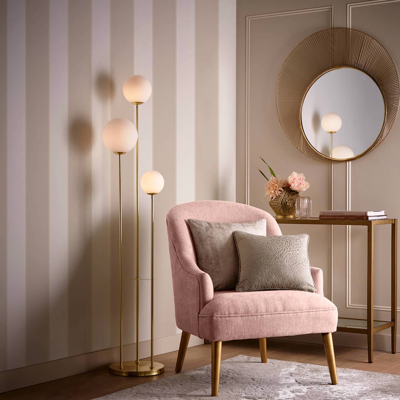 Cosmopolis - Linen wallpaper | Metropolitan | Clarke & Clarke