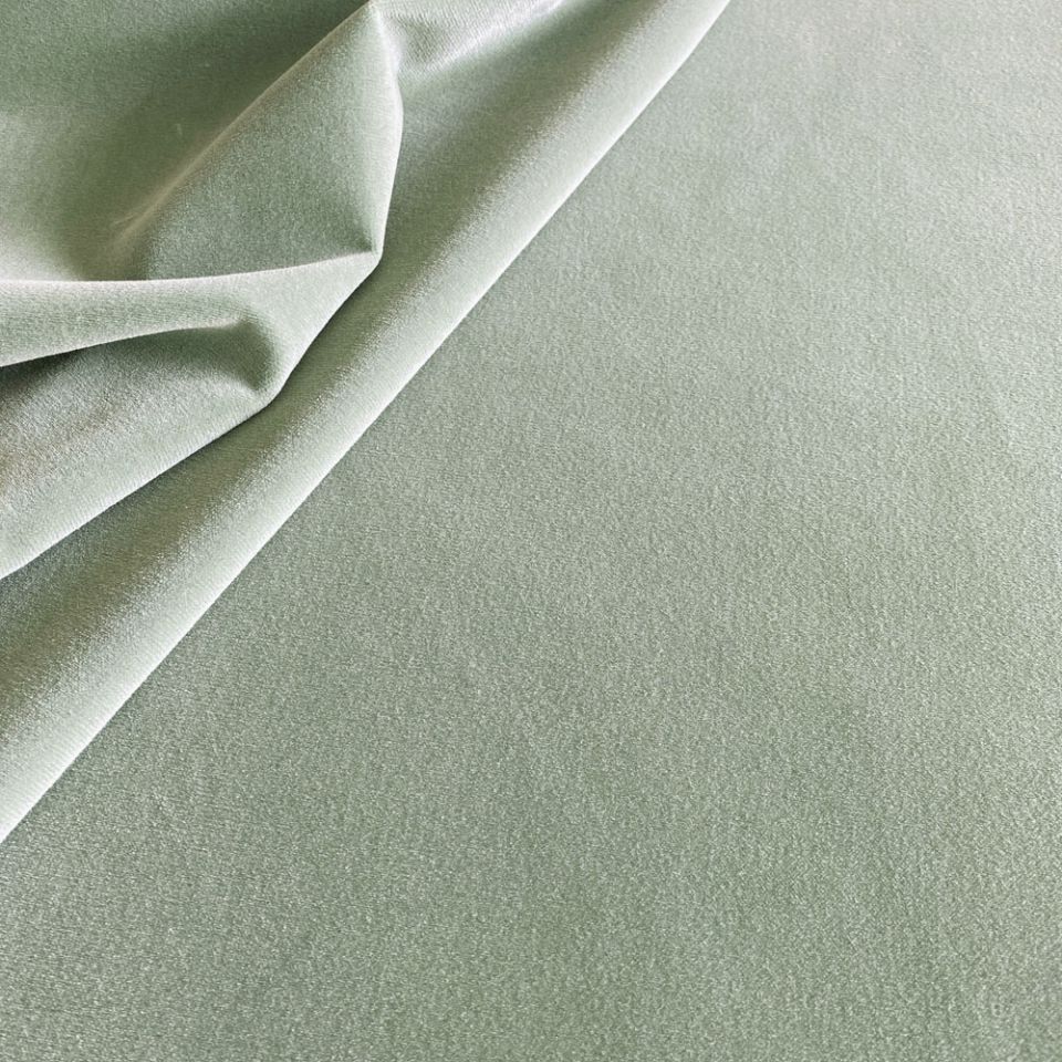 Palis Velvet - Mist fabric | Poppinjay II | Ian Sanderson