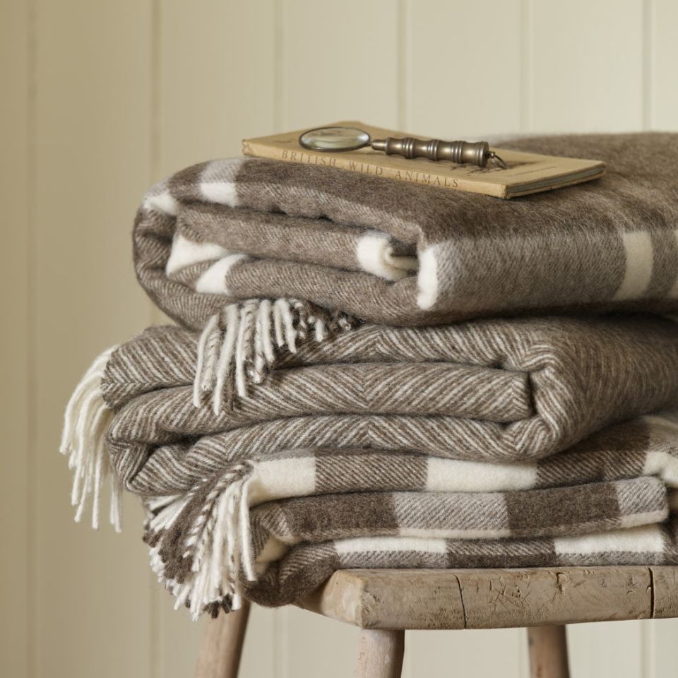 Soft Neutral Checkerboard - Natural Throw | Throws