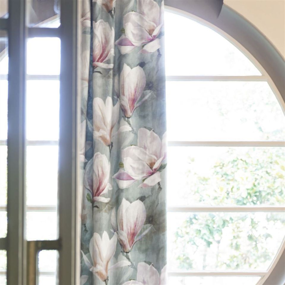 Yulan - Magnolia fabric | Grandiflora Rose | Designers Guild