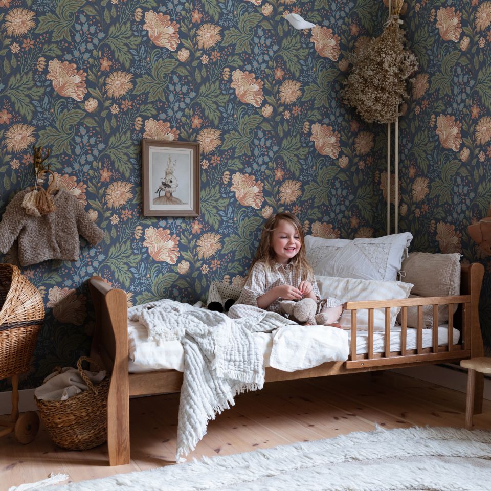 Ava - Classic Blue wallpaper | Villa Dalarö II | Sandberg