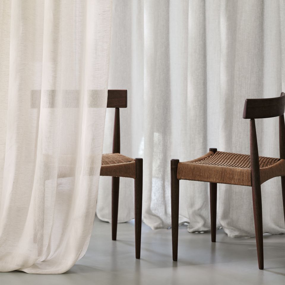 Inessa - Cirrus fabric | Iseo | Romo