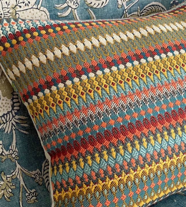 Inca - Paradise fabric | Poppinjay II | Ian Sanderson