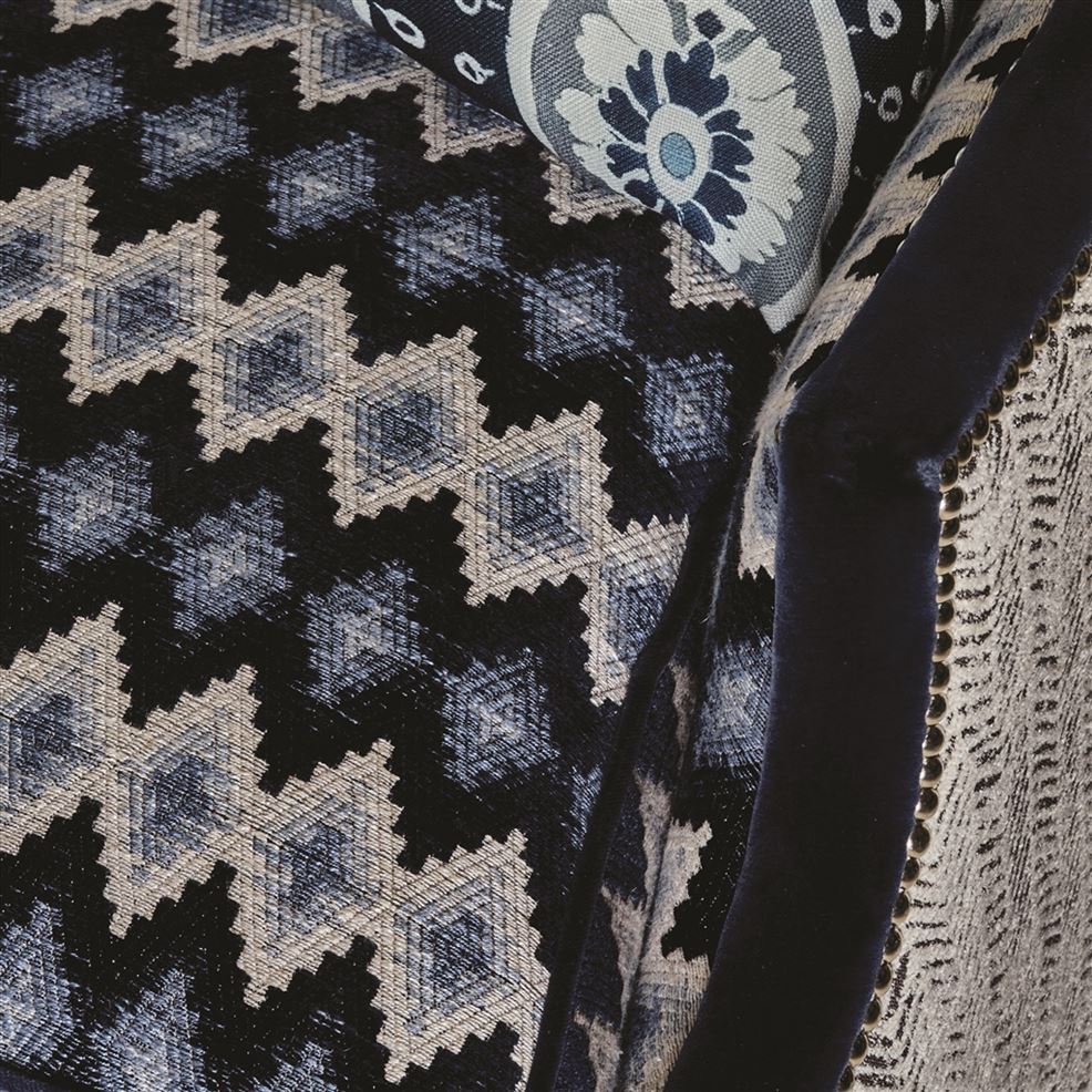 Perzina - Midnight fabric | Almacan | William Yeoward