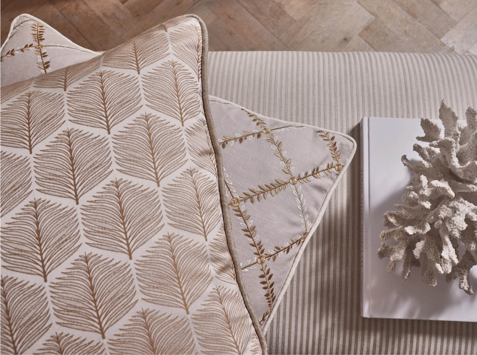 Puccini - Antique fabric | Symphony 1 | Prestigious Textiles