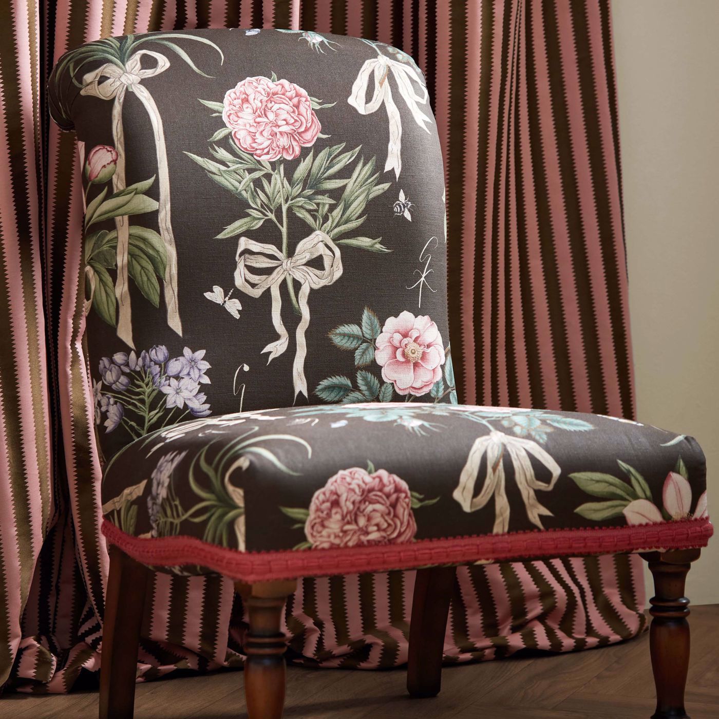 Regency Aperigon - Putty/Walnut fabric | Sanderson x Giles Deacon ...